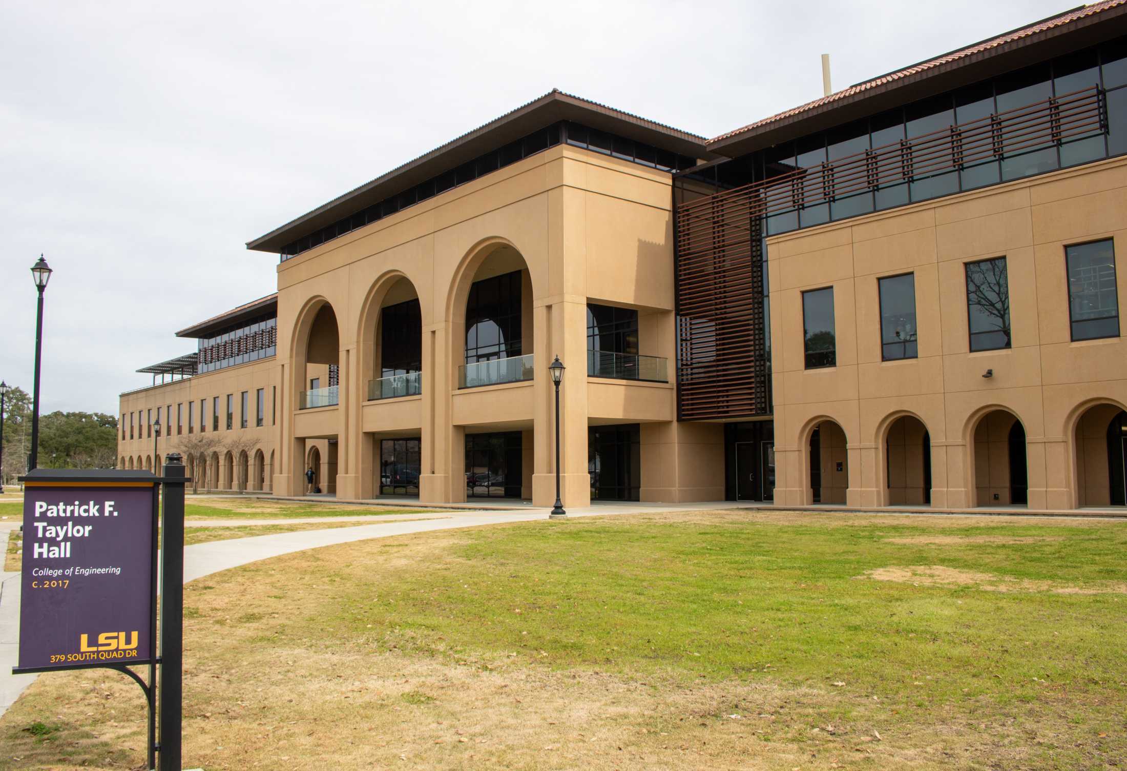 LSU faculty receive patent for oil spill tech - Reveille